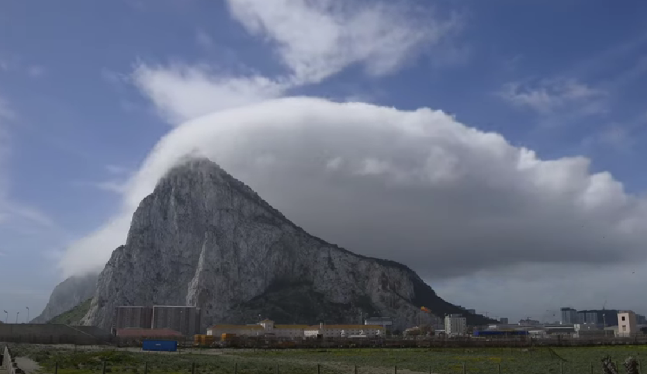 Zapanjujuća scena na jednoj od najneobičnijih stijena u Europi ...