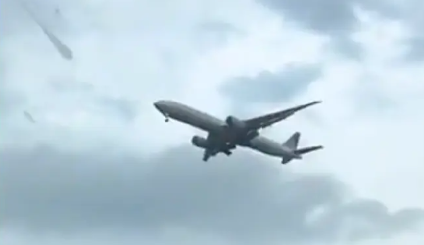Jedan od najbizarnijih videa koji ćete vidjeti ovih dana: Čovjek iz auta navodno snimio avion ...